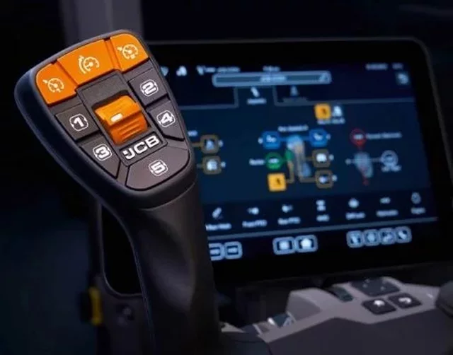 Découvrez le nouveau JCB FASTRAC iCON | M3 Agri